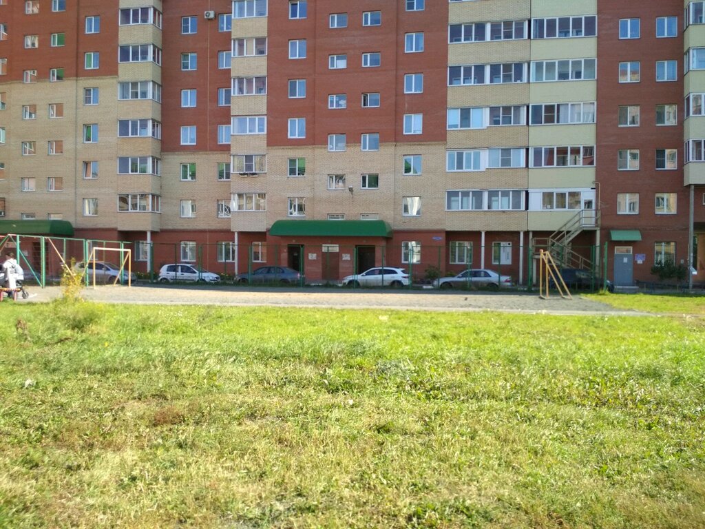 Spor alanı Спортивная площадка, Omsk, foto