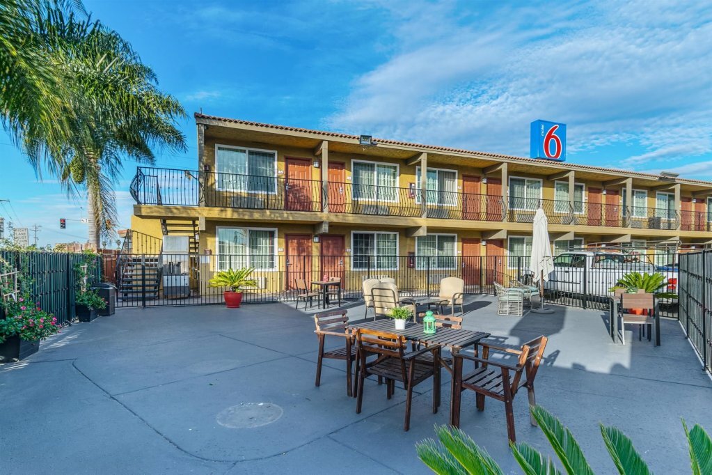 Otel Motel 6 San Diego, San Diego, foto