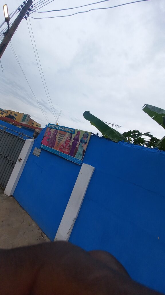 Giyim mağazası Annette Garments, Akra, foto