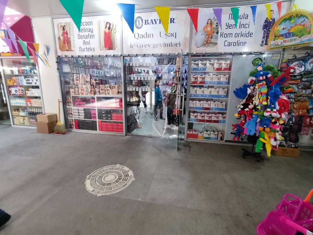 i̇ç giyim ve mayo mağazası Baykar, Bakü, foto