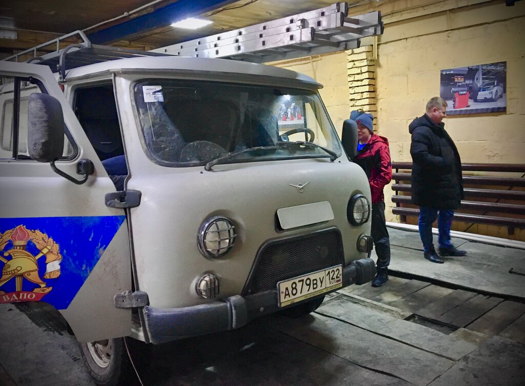 Otomobil servisi Золотник, Zarinsk, foto