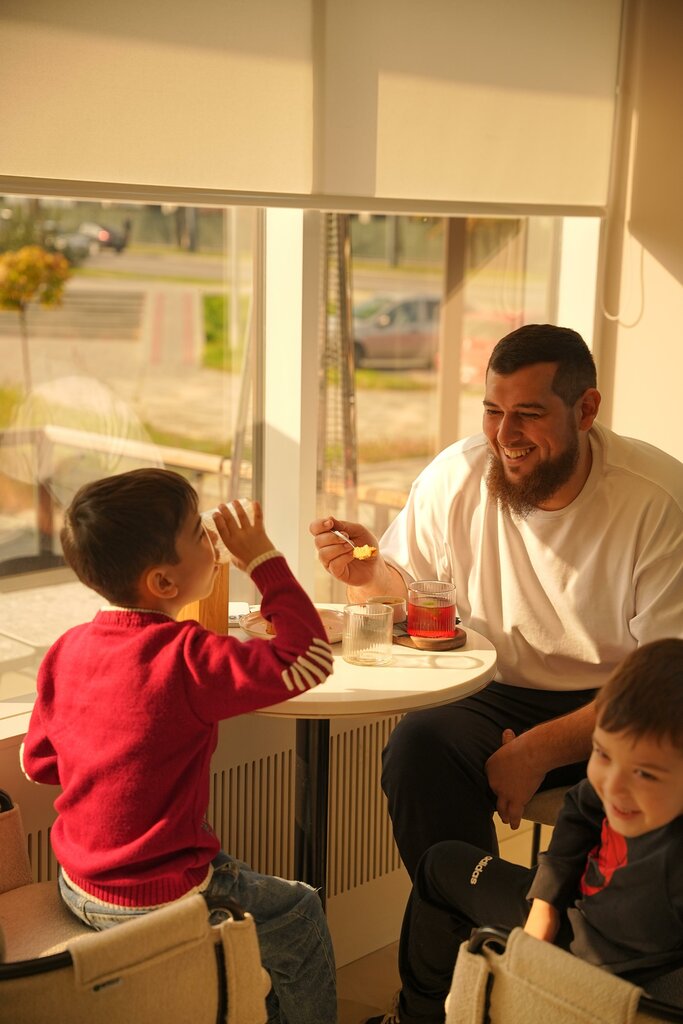 Kahve dükkanları Cube coffee, Nalchik, foto