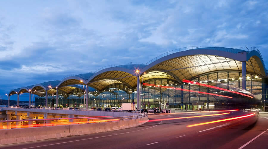 Havaalanları Alicante – Elche Miguel Hernandez Airport, Valensiya, foto
