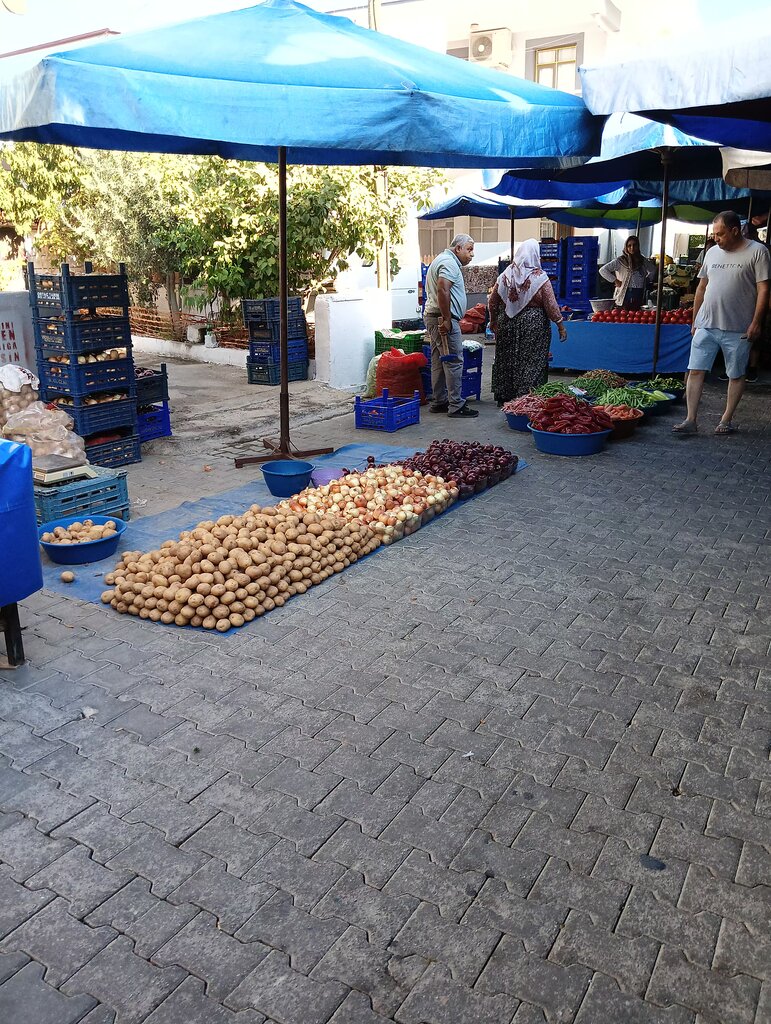 Gıda pazarı Ürkmez Halk Pazarı, Seferihisar, foto