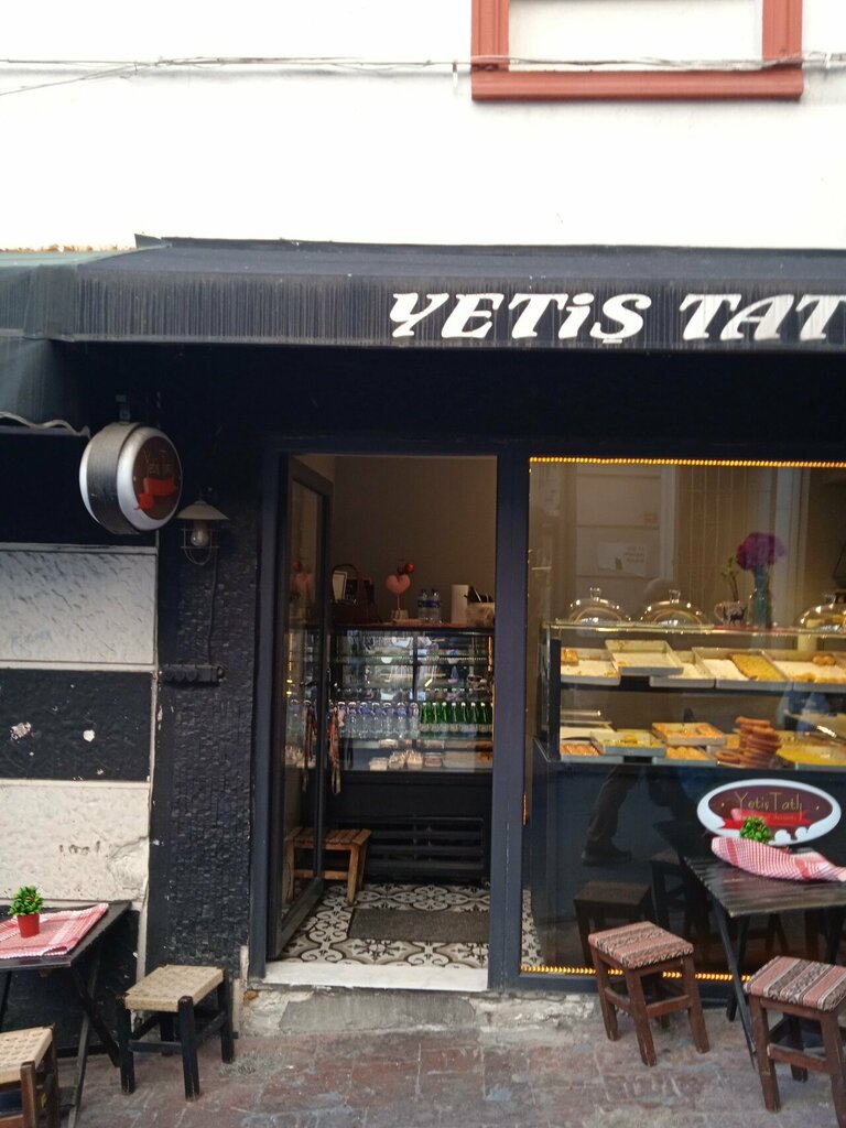 Pasta, şekerleme ve tatlı Yetiş Tatlı, İstanbul, foto