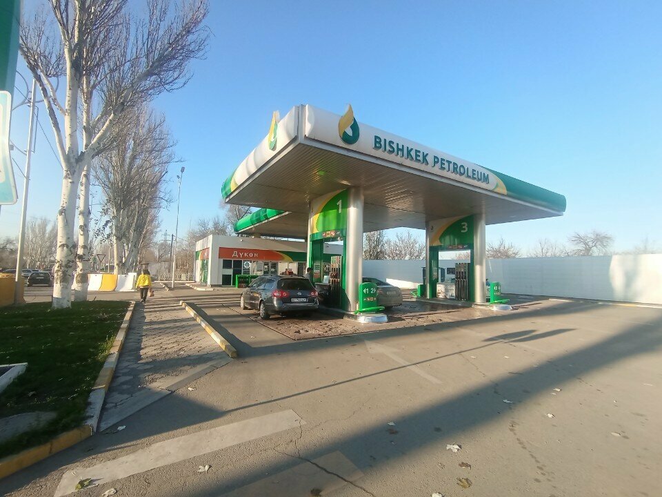 Benzin istasyonu Bishkek Petroleum, Bişkek, foto