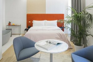 The Radical Hotel (Via Umbria No:7), otel  Roma'dan