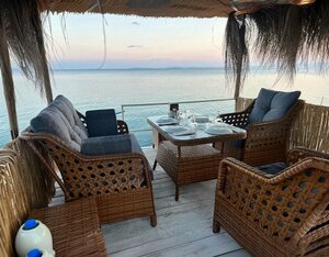 Set Beach & Restaurant (Balıkesir, Edremit, İskele Mah., Fatih Cad., 81/1), restoran  Edremit'ten