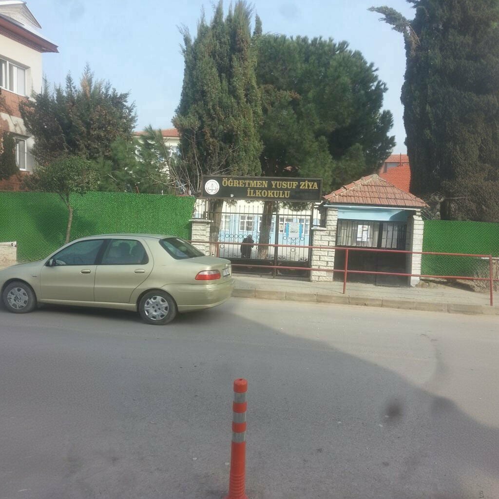 i̇lkokul Öğretmen Yusuf Ziya İlkokulu, Yalova, foto