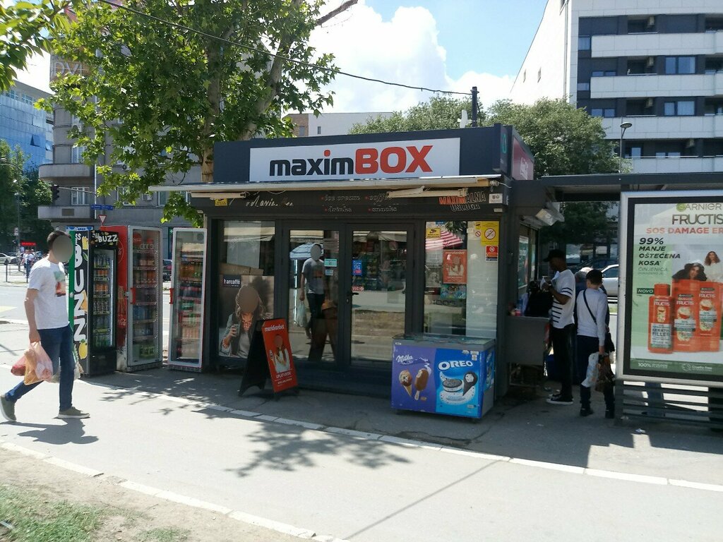 Gazete bayi Maxim Box, Novi Sad, foto