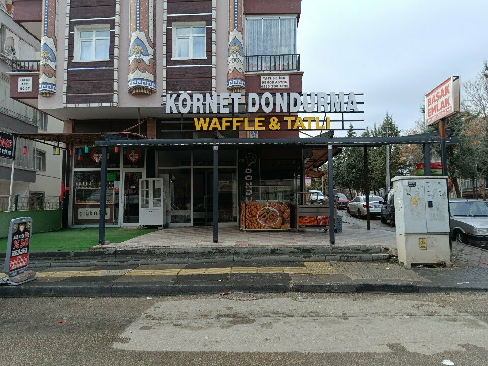 Dondurmacılar Kornet Dondurma & Waffle, Ankara, foto