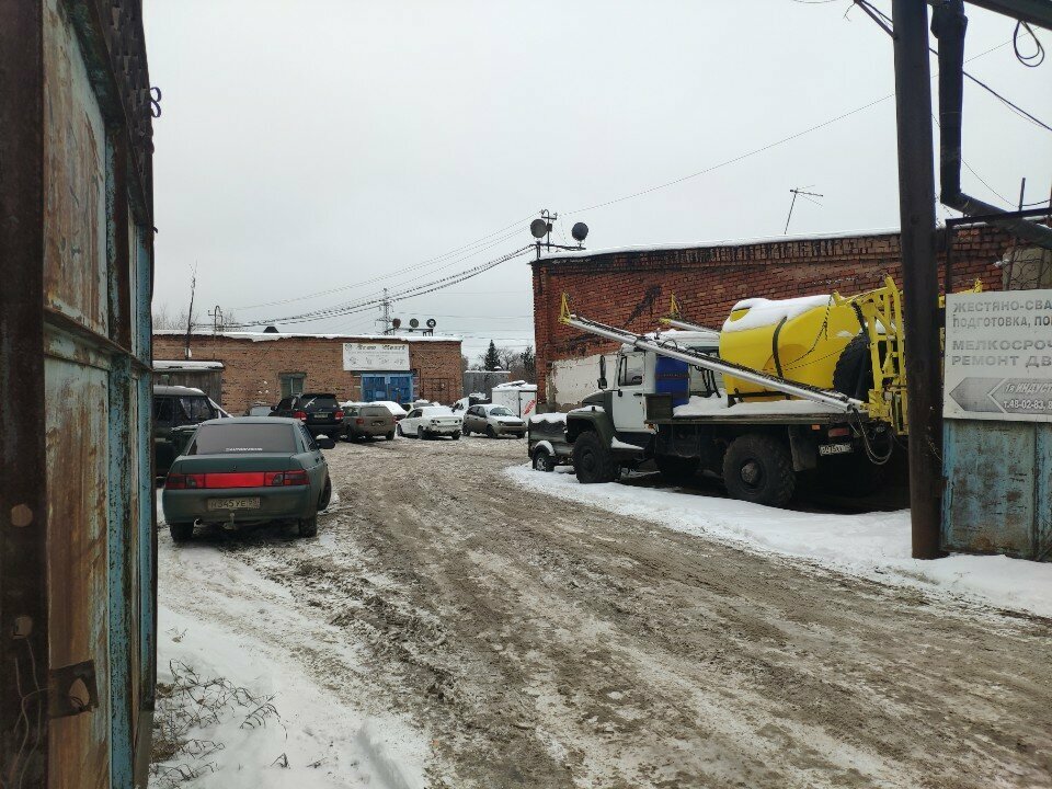 Araba boyama Sto Tobol, Omsk, foto
