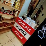 Asya Piliç ve Şarküteri (Uşak, Uşak Merkez , Ünalan Mah., Uzun Yokuş Sok., 2), süt ürünleri satış mağazaları  Uşak'tan