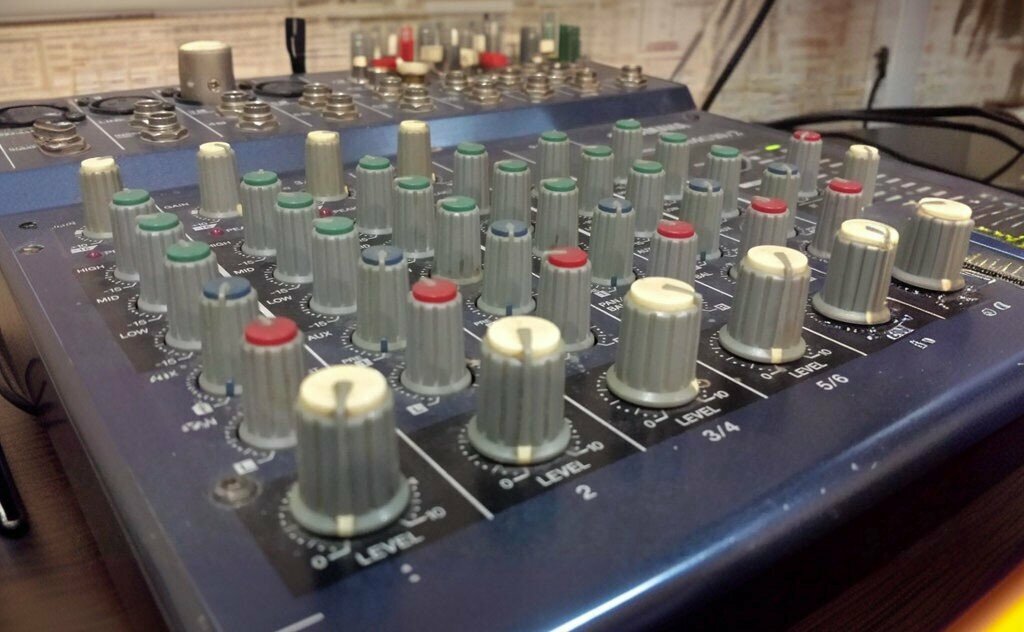 Yayınevleri, yayıncılar Süper Show Radyo, Antakya, foto