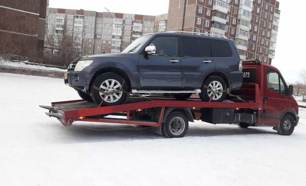 Çekici hizmeti Служба заказа эвакуатора по городу и межгороду, Karağandı, foto