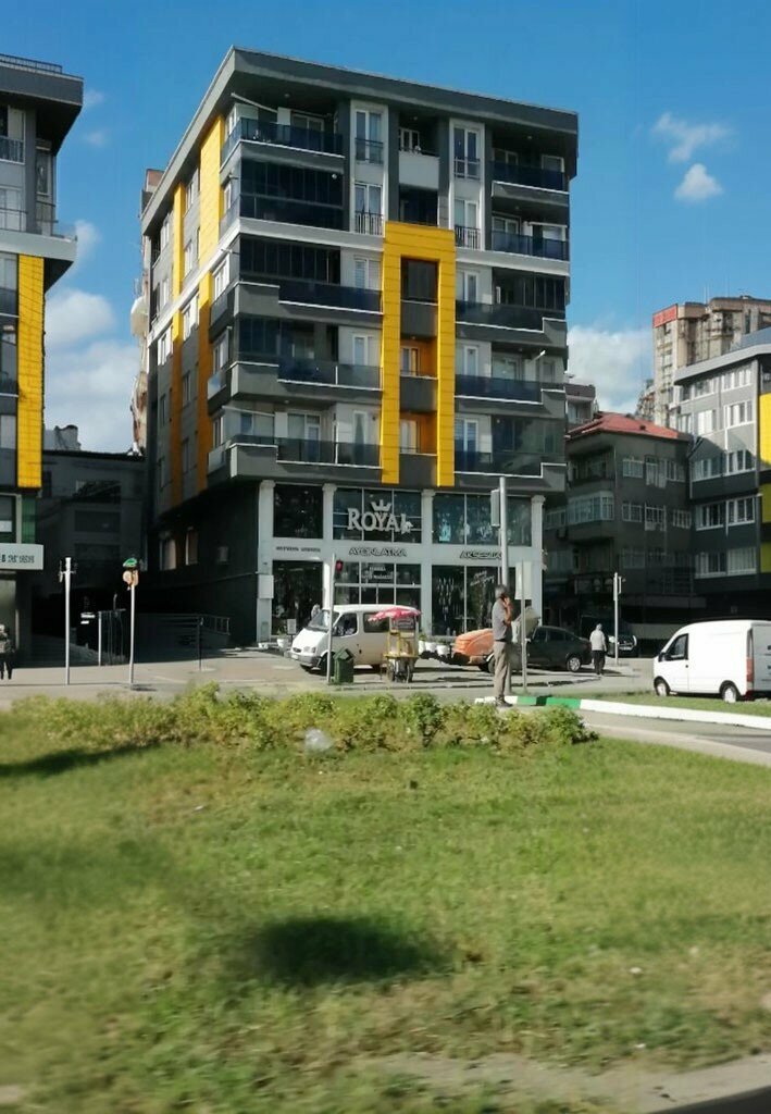 Büyük mağazalar Royal Aydınlatma Aksesuar, Çarşamba, foto