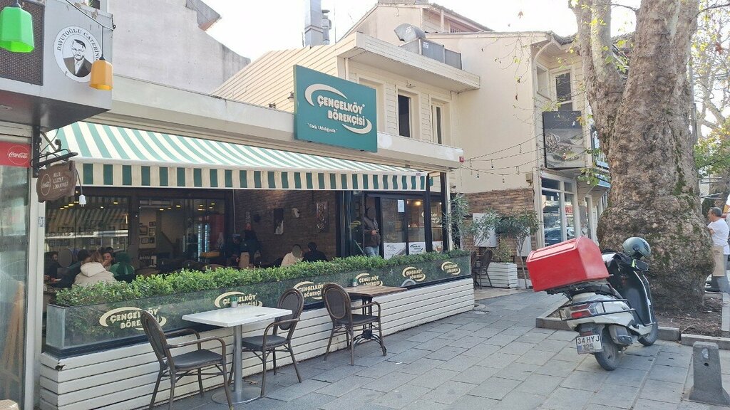 Pasta, şekerleme ve tatlı Çengelköy Börekçisi, İstanbul, foto