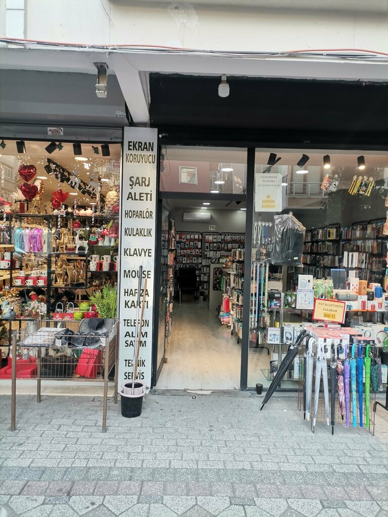 Cep telefonu aksesuarları Tarz Aksesuar, İstanbul, foto