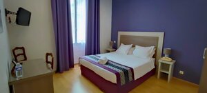 Grand Hôtel Pélisson (Nouvelle-Aquitaine, Dordogne, Arrondissement de Nontron, Nontron, Place Alfred Agard, 3), otel