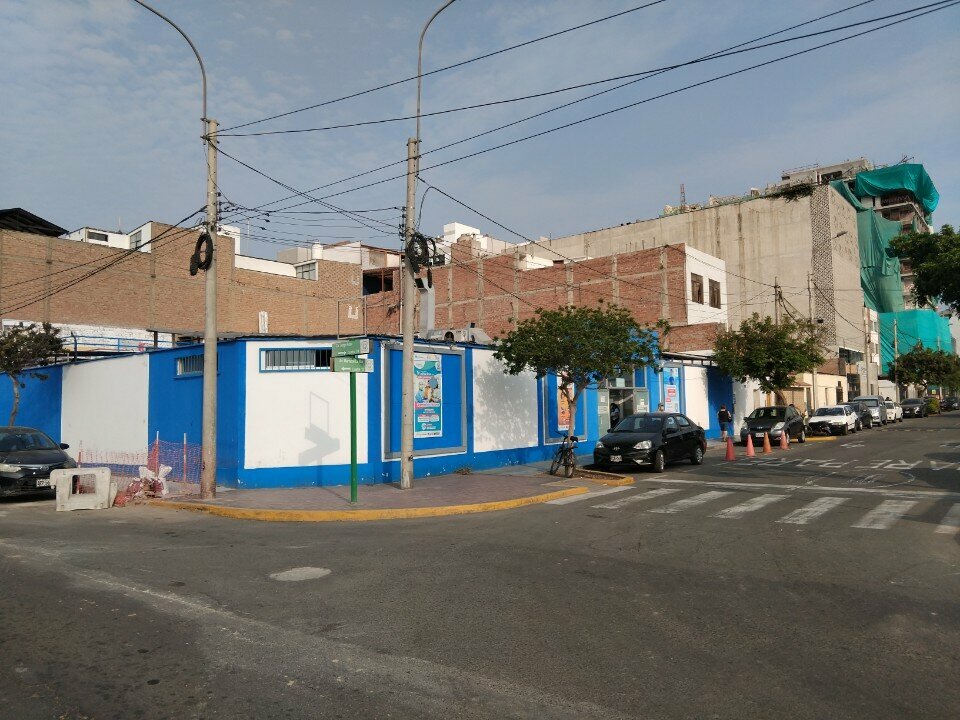 Poliklinikler Santa Cruz Red Essalud, Lima, foto