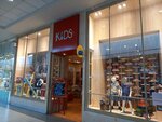 Hush Puppies Kids Plaza Norte (Distrital Independencia, Mesa Redonda), giyim mağazası  Lima'dan