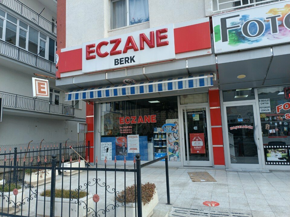 Eczaneler Berk Eczanesi, Ankara, foto