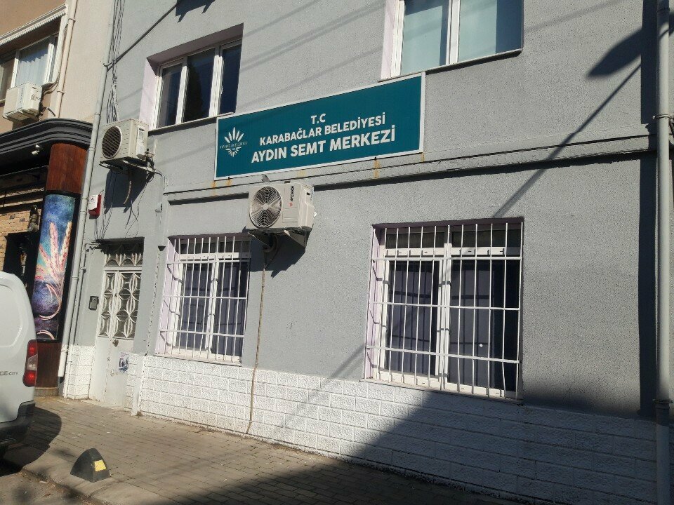 Belediyeler, devlet daireleri Karabağlar Belediyesi Aydın Semt Merkezi, İzmir, foto