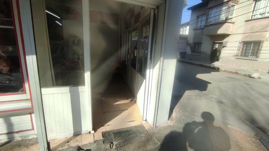 Kasap, şarküteri Has, İzmir, foto