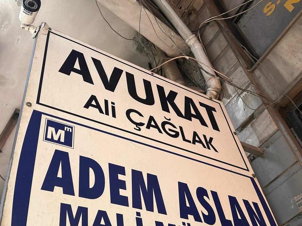 Avukatlar Avukat Ali Çağlak, İstanbul, foto