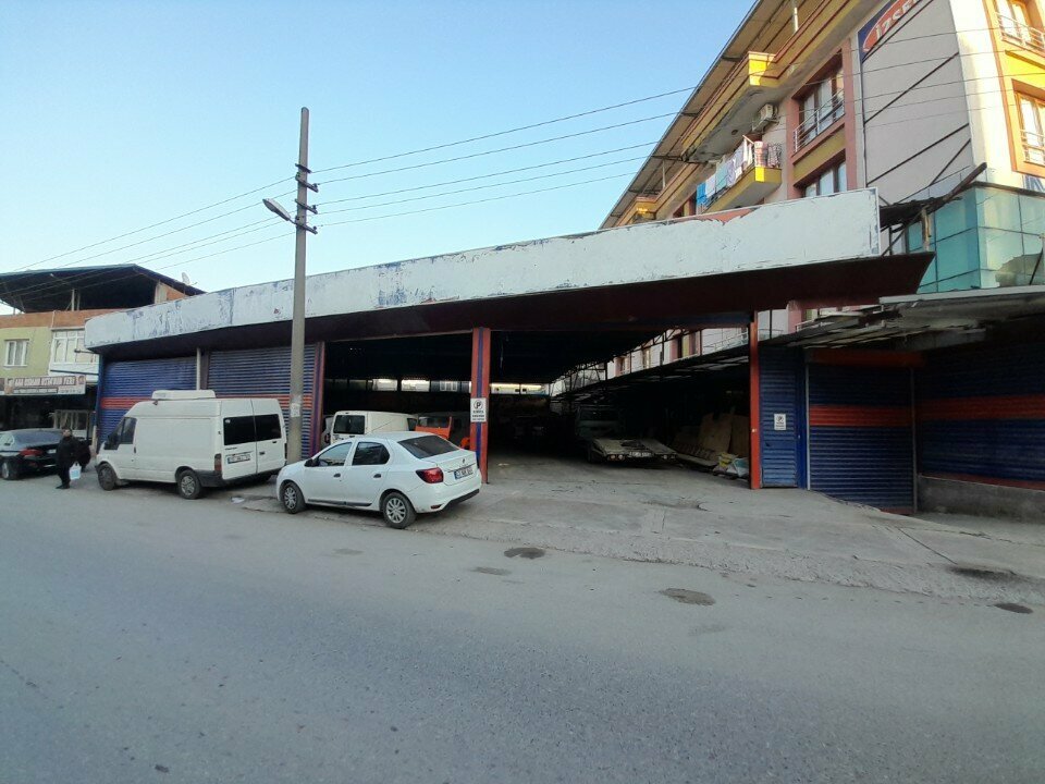 Otomobil servisi İzser Oto Bakım, İzmir, foto