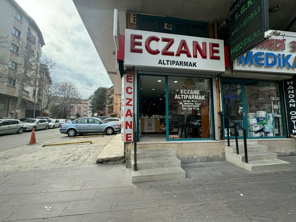 Eczaneler Altıparmak Eczanesi, Ankara, foto