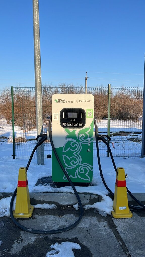 Elektrikli oto şarj istasyonları Qazaq Energy Charge, Almatı eyaleti, foto