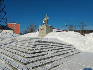 В.И. Ленин (Perm Territory, Chusovoy, mikrorayon Stary gorod), anıt, heykel  Çusovoy'dan