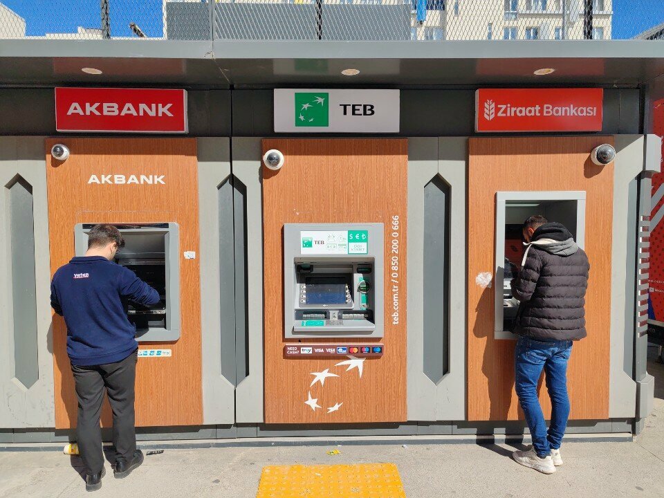 ATM'ler Türk Ekonomi Bankası, İstanbul, foto