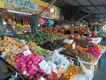 Аутентичный (Mueang Phuket, Patak Road), pazarlar ve çarşılar