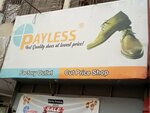 Pay less (No:ST3, Gulberg Town, Block 16), ayakkabı mağazaları  Karaçi'den