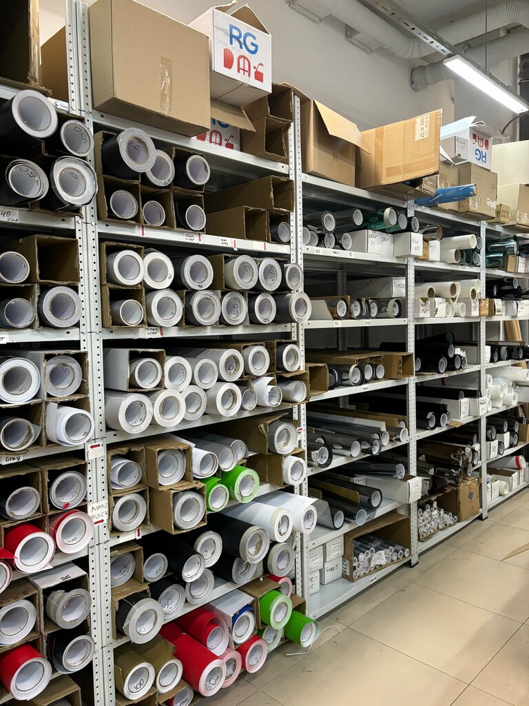 Koruyucu film, dekoratif, mimari film kaplamaları Reton Group, Nijni Novgorod, foto