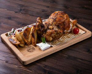 Shashlyk-Mashlyk (Mashinostroiteley Avenue No:58), kafe  Yaroslavl'dan
