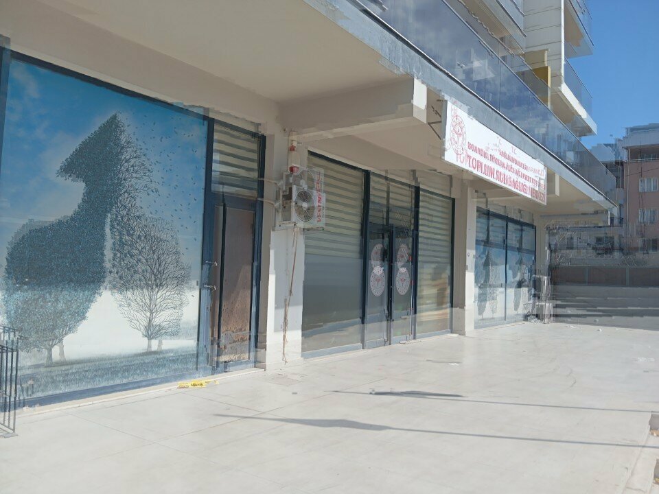 Sağlık kontrolleri Bornova Türkan Özilhan Devlet Hastanesi Toplum Ruh Sağlığı Merkezi, İzmir, foto