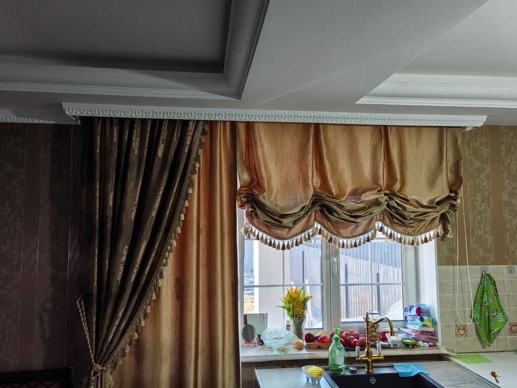 Perde ve korniş üreticileri Salon shtor Master Home, Lobnia, foto