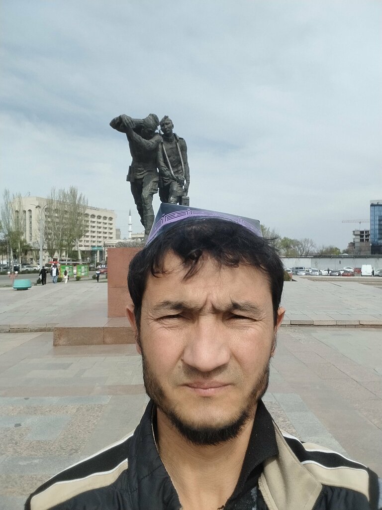 Alışveriş merkezleri Чекиш-Ата, Bişkek, foto