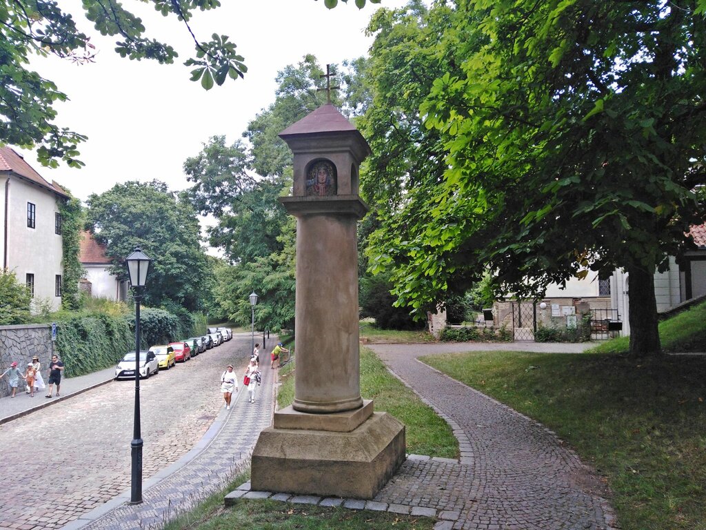 Park, sokak heykeli Boží muka, Prag, foto
