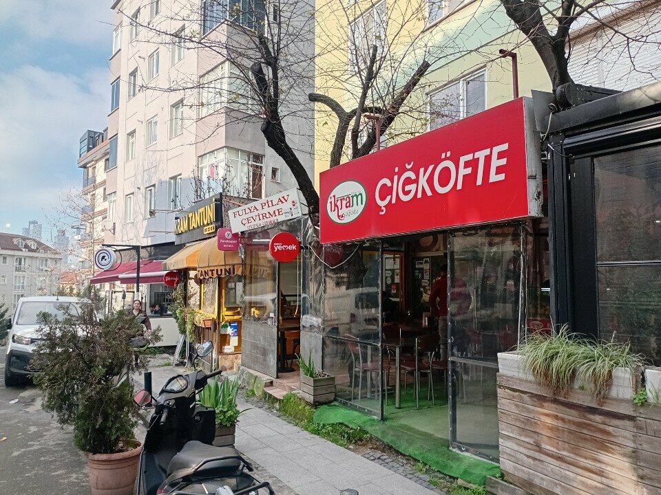 Fast food İkram Çiğköfte Mehmet Usta, İstanbul, foto