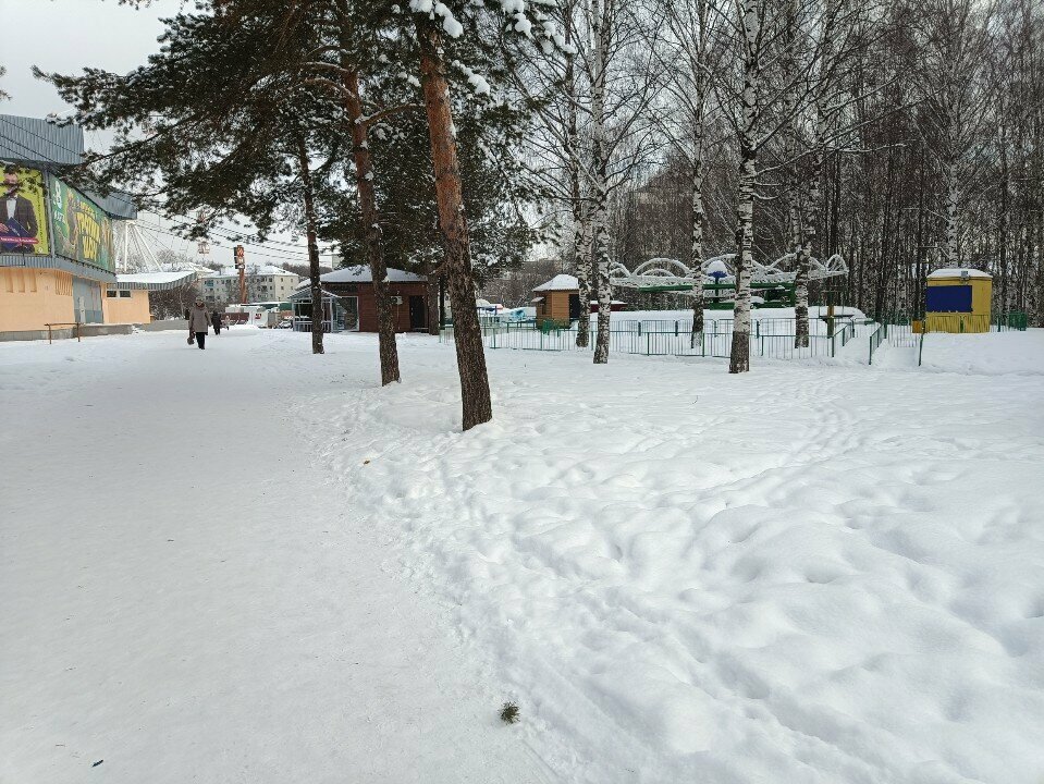 Atraksiyon Бассейн с электролодочками, Kirov, foto