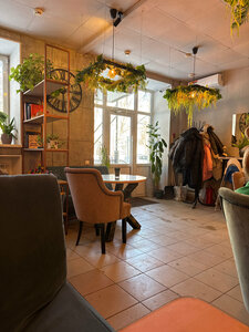 Cheburashka (prospekt Lenina No:10), kafe  Oktiabrski'den
