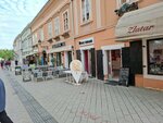 Ice cream (Dunavska ulica No:2), dondurmacılar  Novi Sad'dan
