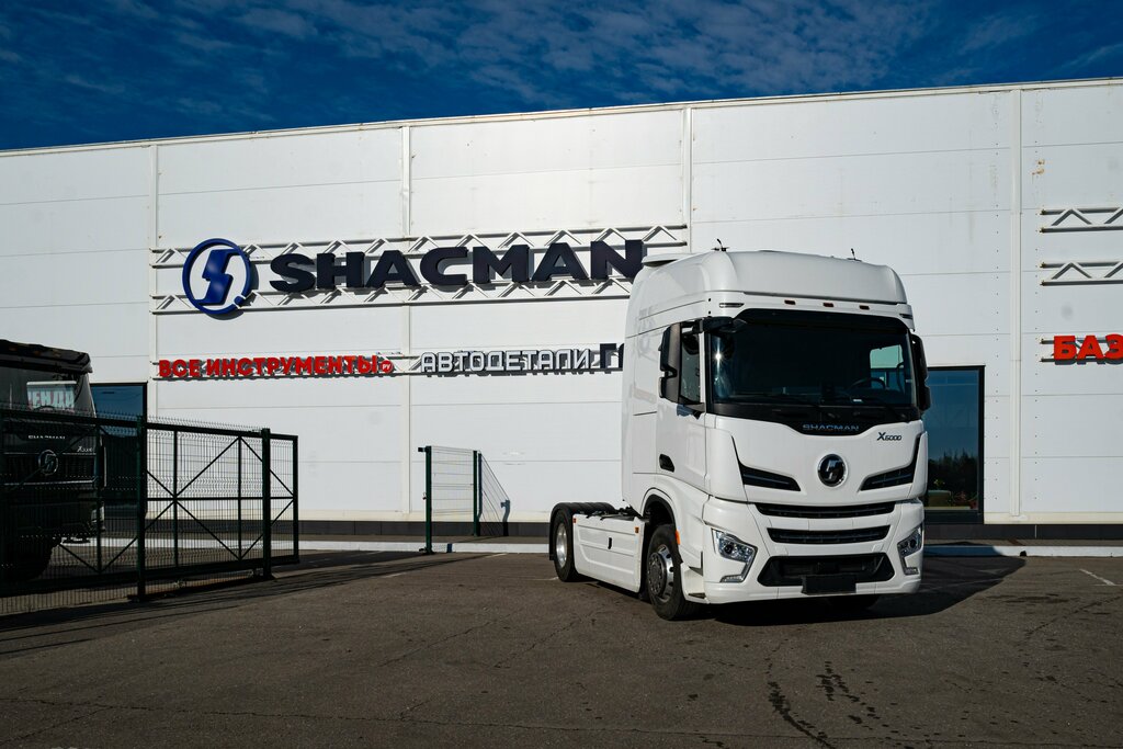 Kamyon ve ağır vasıta satış ve servis firmaları Shacman, Bronnitsy, foto