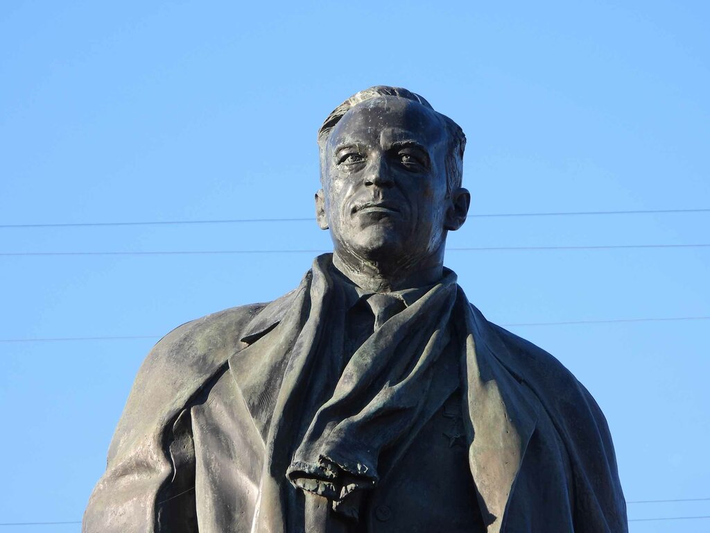 Anıt, heykel П.Ф. Дерунов, Rybinsk, foto