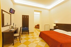 Albergo Del Golfo (Campania, Naples, Via Sedile di Porto), otel  Napoli'den