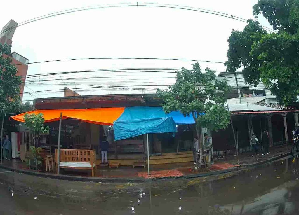 Ev temizlik ürünleri Home Goods Store, Santa‑Krus, foto